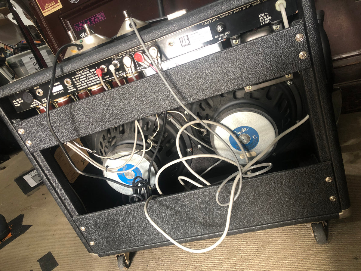 Fender - Super Twin Reverb – musicswopshop