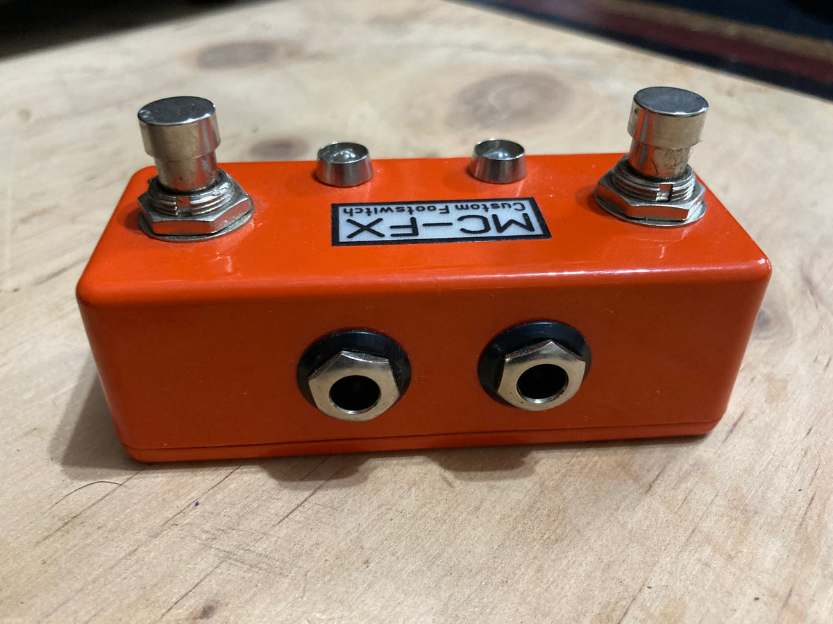 MC-FX - 2 Way Footswitch – musicswopshop
