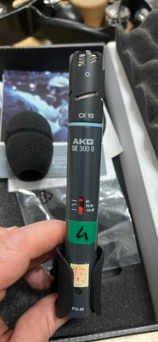AKG - SE300B with CK92 Capsule – musicswopshop